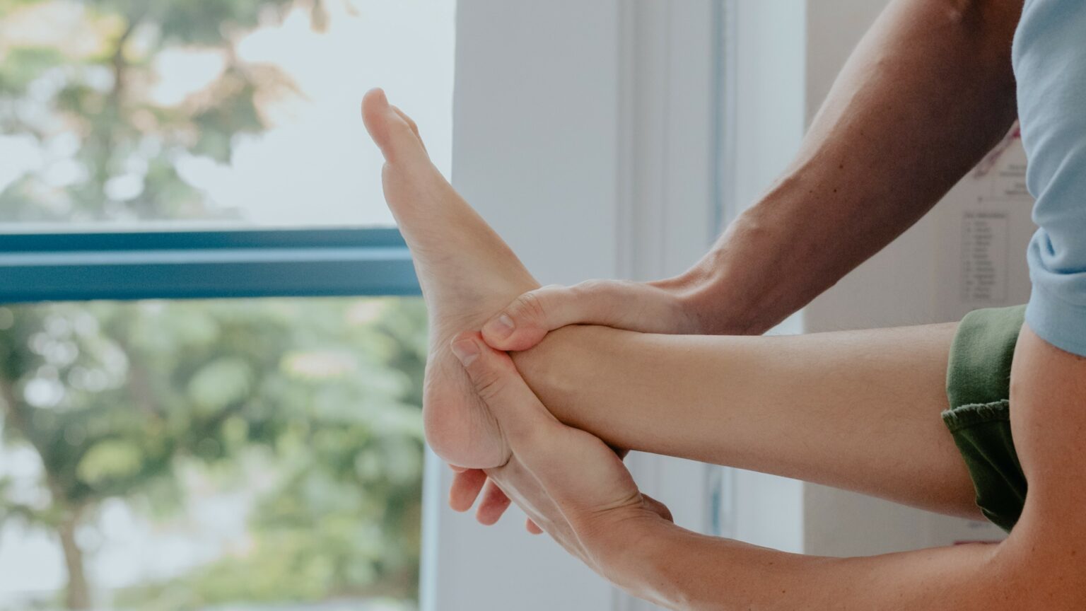 Foot pain types, chart, and causes